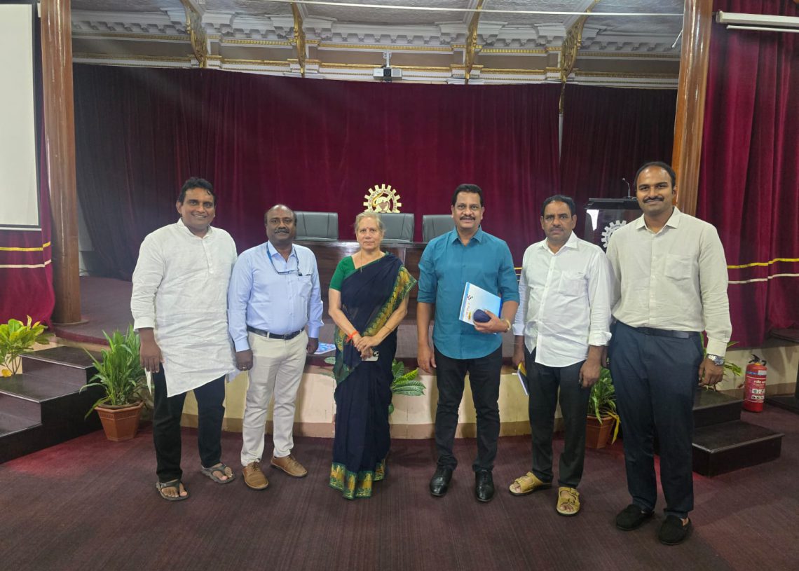 Home - Rajadhani Vartalu